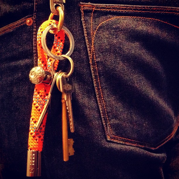 @KENZO: Just in : the new neon rope keychains have arrived at kenzo.com ...