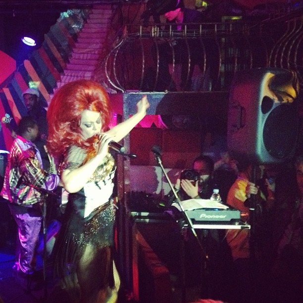 @KENZO: Lady Miss Kier from Deee-Lite is singing for us tonight! Power ...