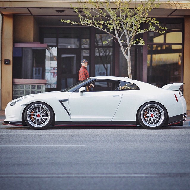 @Nissan: Can't help but stare? #Nissan #GTR : @duskin_anthony... - Ciao ...