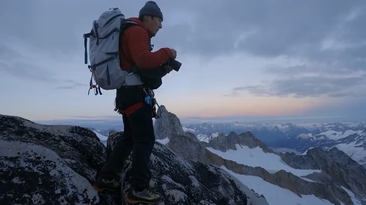 @Canon: Watch behind the scenes as Canon Explorer of Light, @jimmy_chin takes the new #E ...