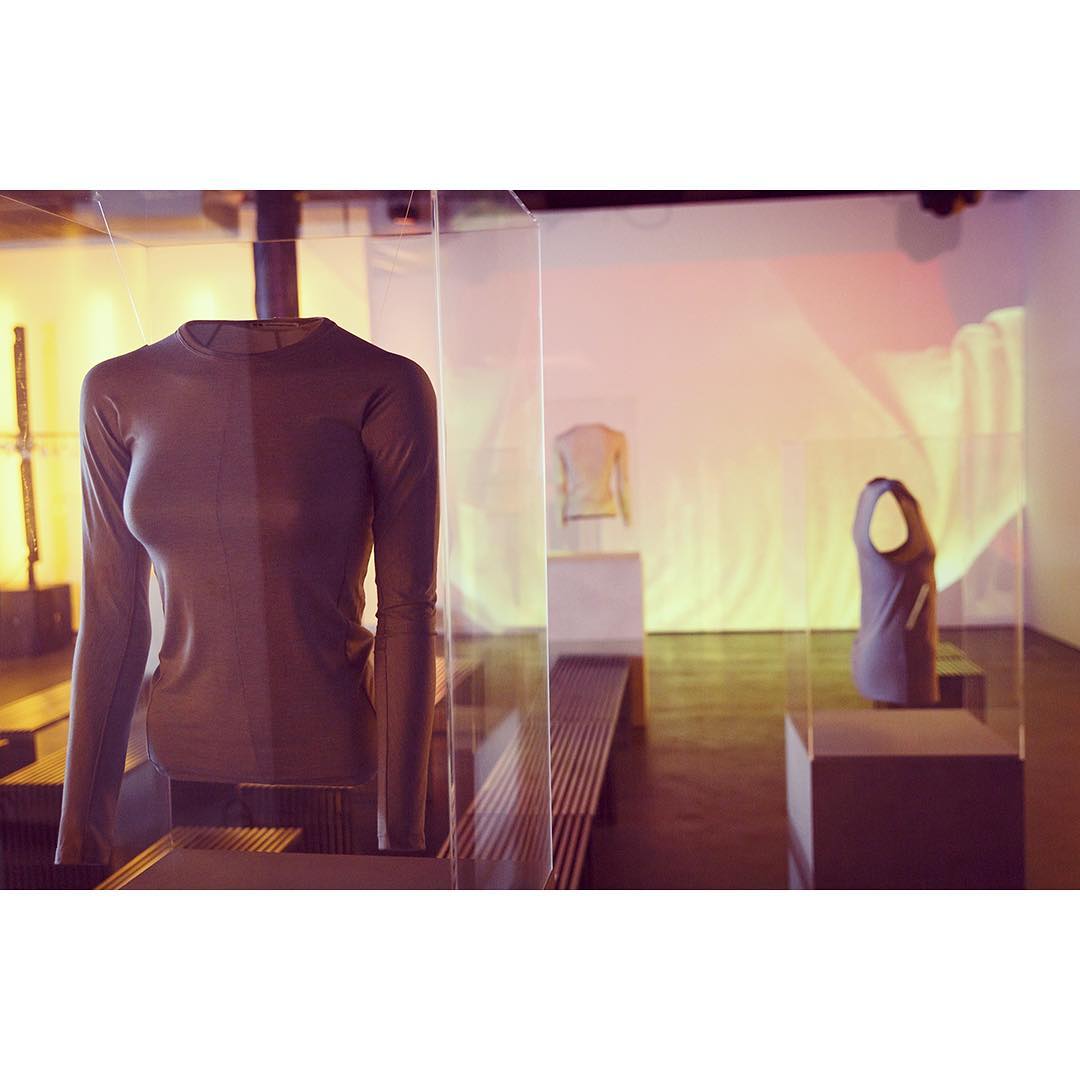 @UNIQLO ユニクロ: Last night in New York City, we unveiled our #HEATTECH ...