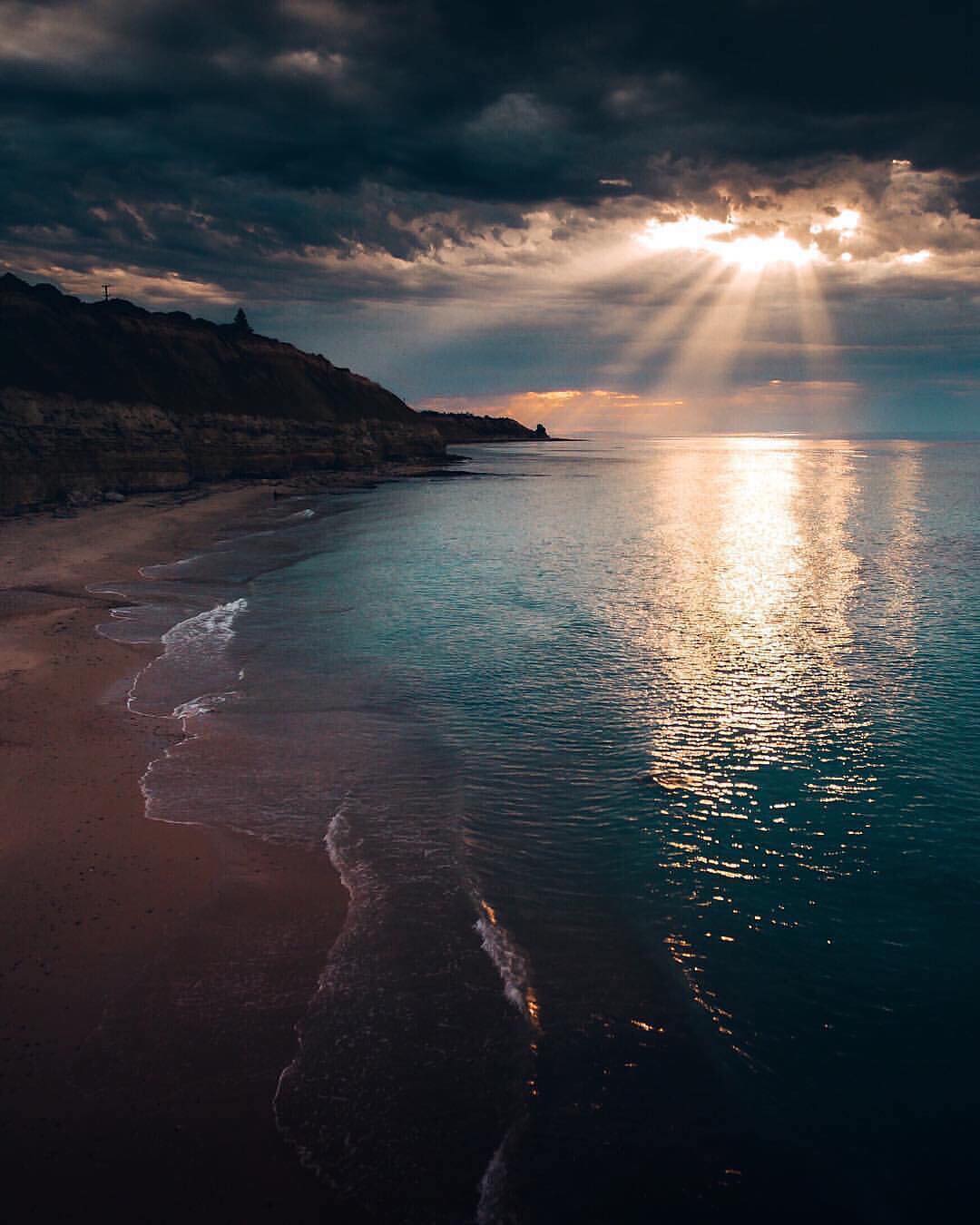 @Canon Photography: What a stunning sunrise! The sun rays are ...