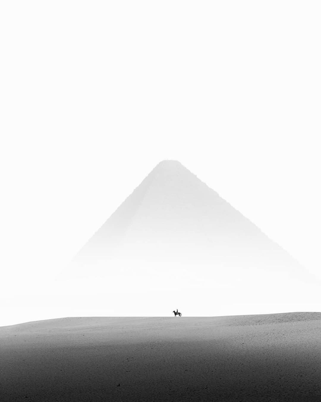 Canon Photography: Sometimes less is more. Photography // @krimamr ...