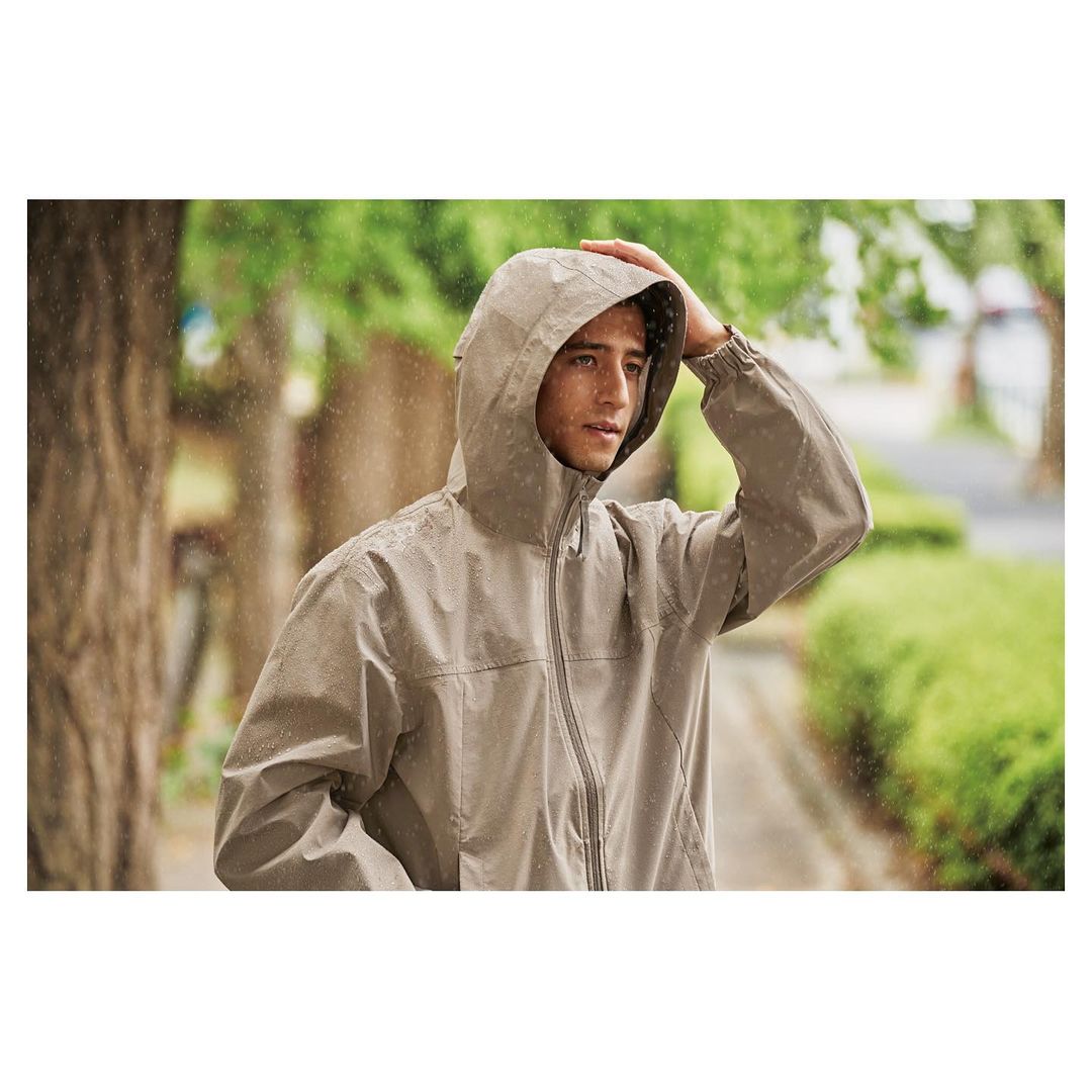 GU(ジーユー): . GU ACTIVE あらゆるシーンに適した機能と、遊び心あるデザイン。 ファッションとスポーツをミックスしたウェアで あなたの毎日が、もっと自 - Ciao Nihon