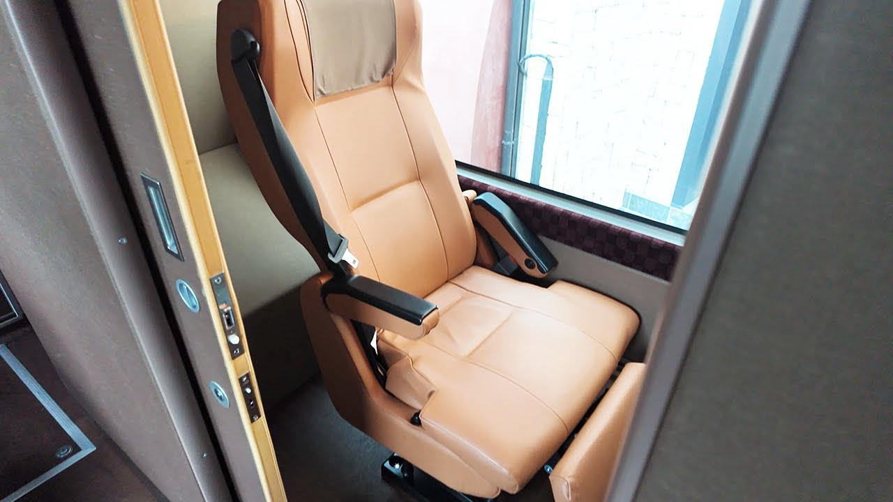 One in Japan! Daytime Highway Bus with Private Room🤗Osaka ⇒ Kinosaki ...