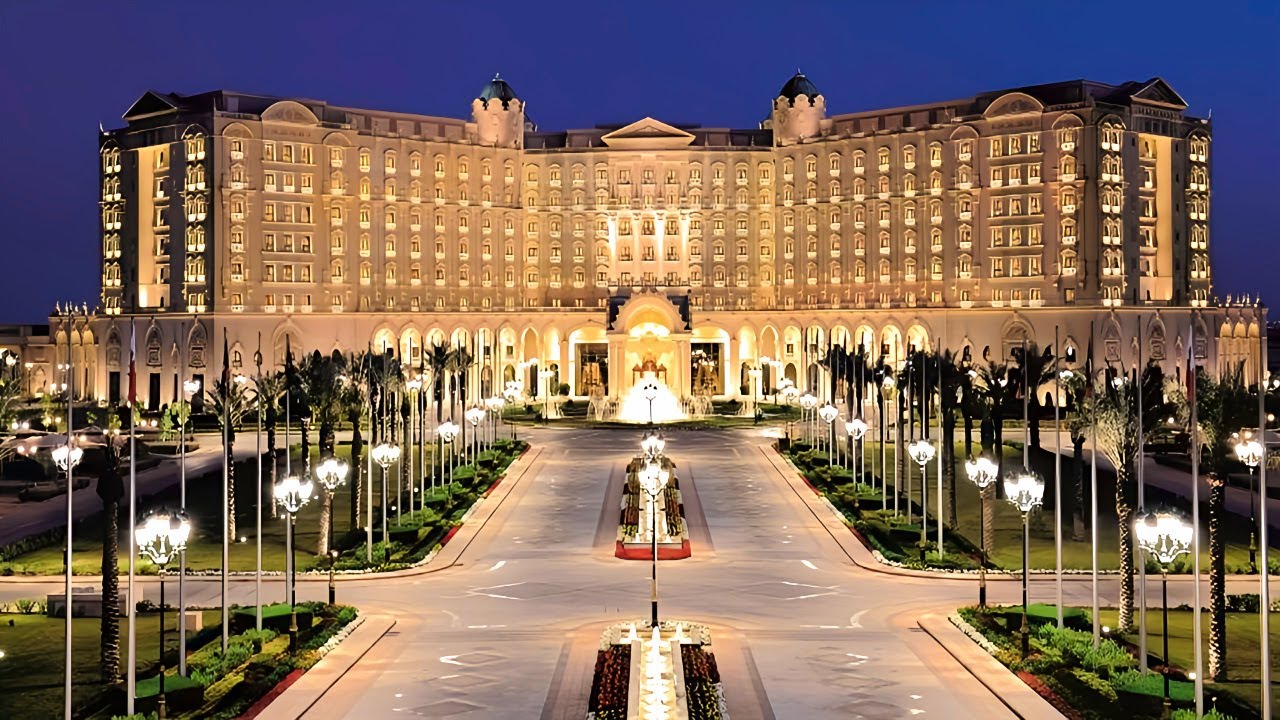 The Ritz Carlton Riyadh, Saudi Arabia's Famous 5-Star Hotel (4K Tour ...