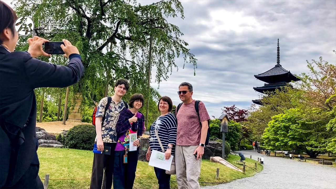 TOJI Temple Morning Walk－Miyako Hotel Kyoto Hachijo Original English ...