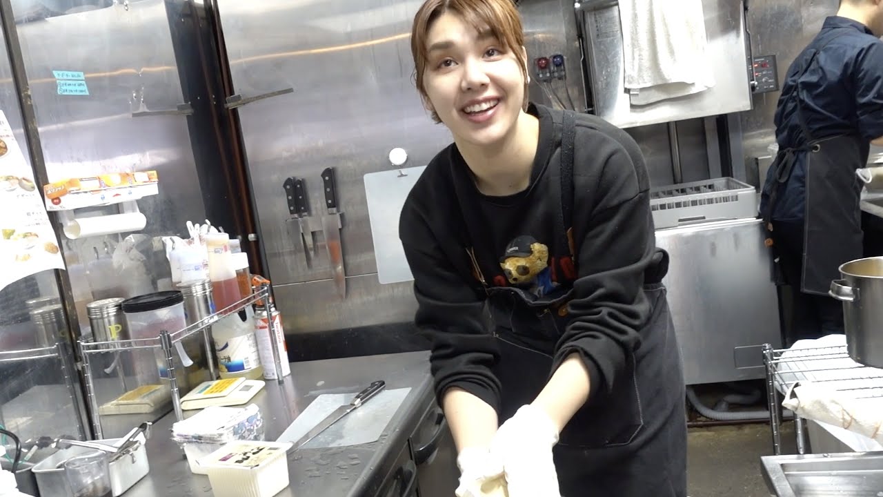 【元プロバスケ選手】次はラーメン屋で極みを目指す女性店長に密着｜Ex professional basketball player become ramen master in Japan ...