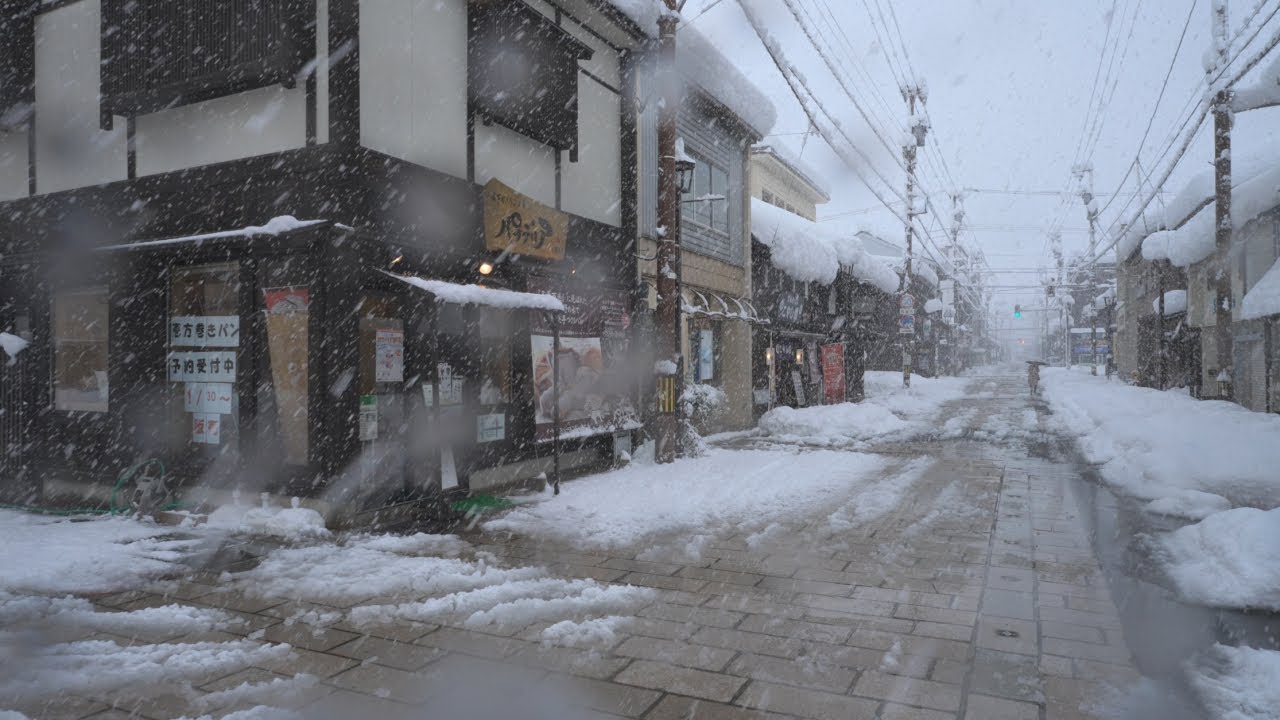 Walking Through Deep Snow in Rural Japan 🇯🇵 | Historic Ono City During ...